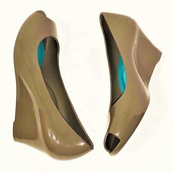 OKA b. | Shoes | Oka B Taupe Solid Rubber Wedge Heels | Poshmark